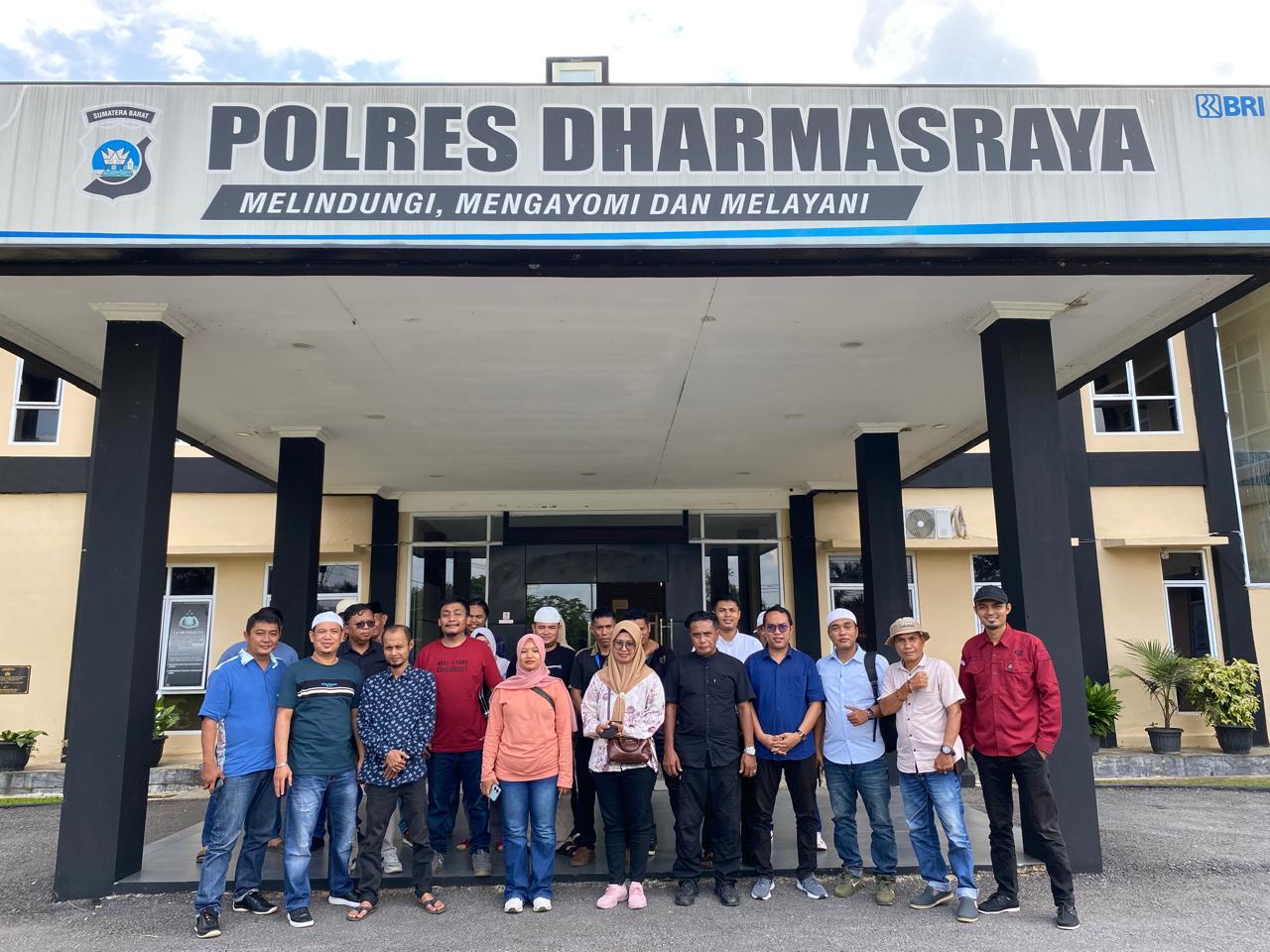 Jurnalis Dharmasraya Melaporkan Kasus Pencemaran nama baik dan ...